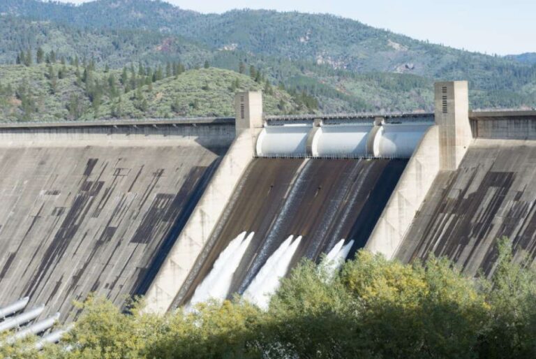 Victoire ! Le plus grand démantèlement de barrage de l'histoire sauve ...